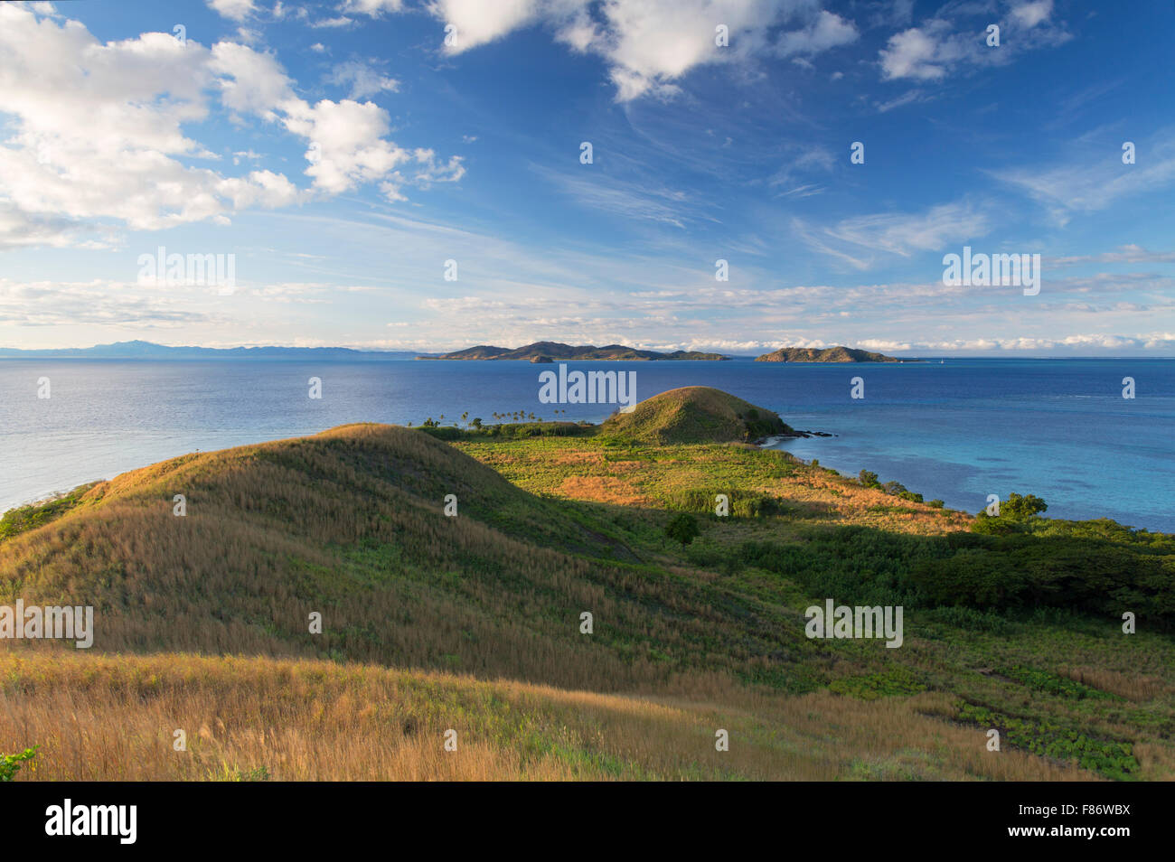View of Mana Island, Mamanuca Islands, Fiji Stock Photo - Alamy