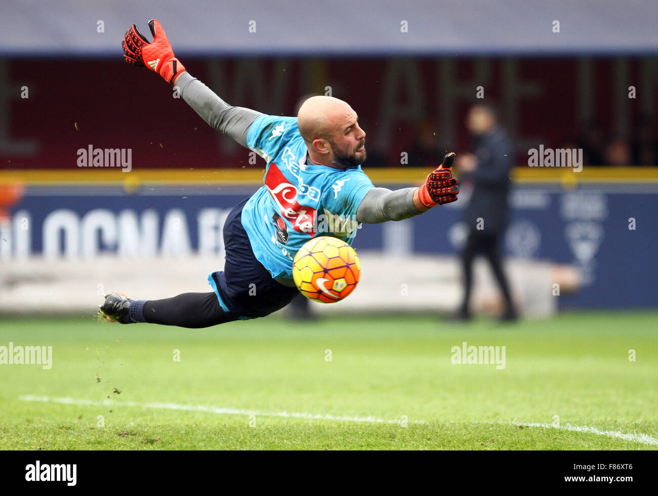 Goalkeeper pepe reina ssc napoli hi-res stock photography and images ...