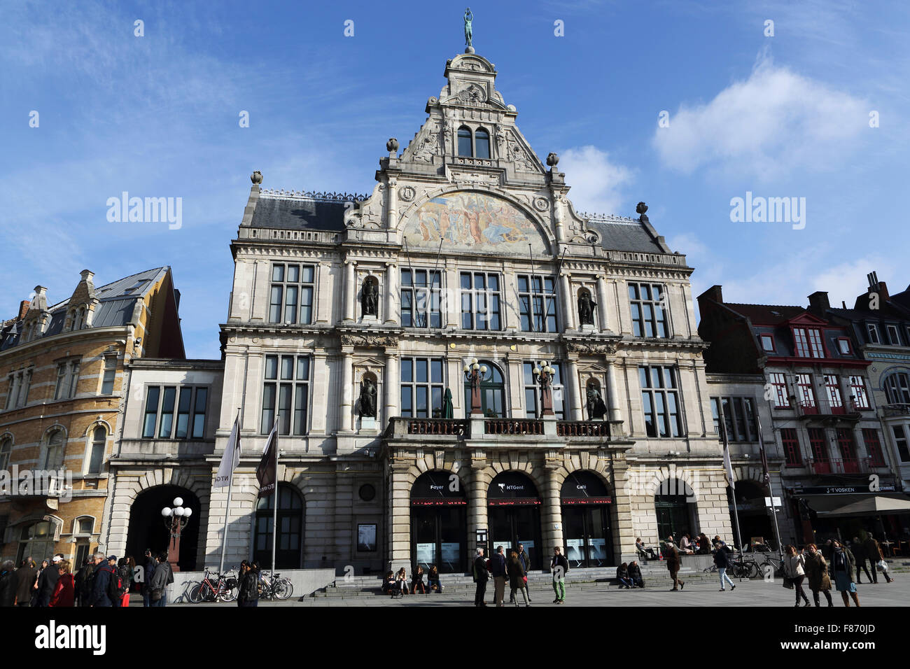 The ornate facade of the Koninklijke Nederlandse Schouwburg theatre ...