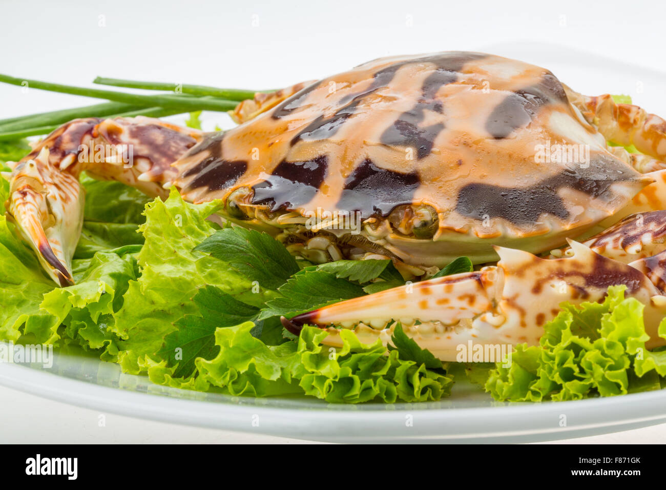 Raw red crab - ready for cooking Stock Photo - Alamy