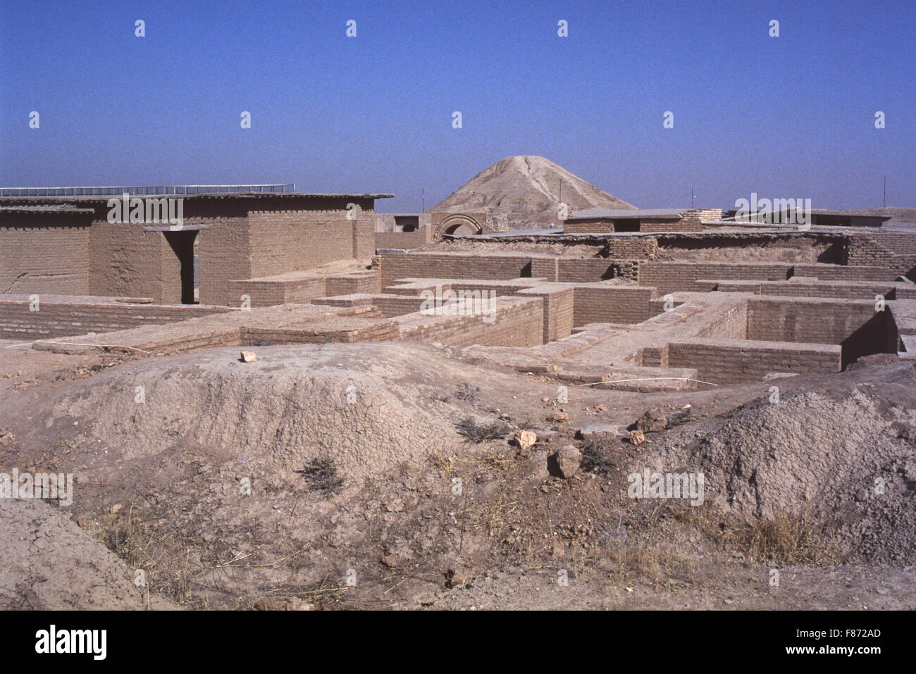Ziggurat nimrud hi-res stock photography and images - Alamy