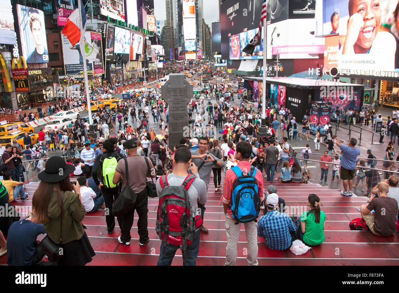 New york city, 12 september 2015: crowd on duffy square in new york ...