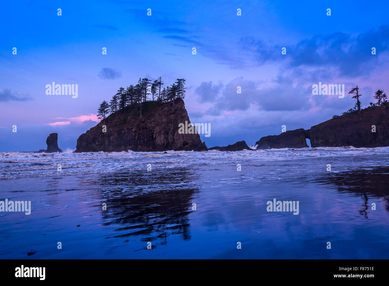 Second beach hi-res stock photography and images - Alamy