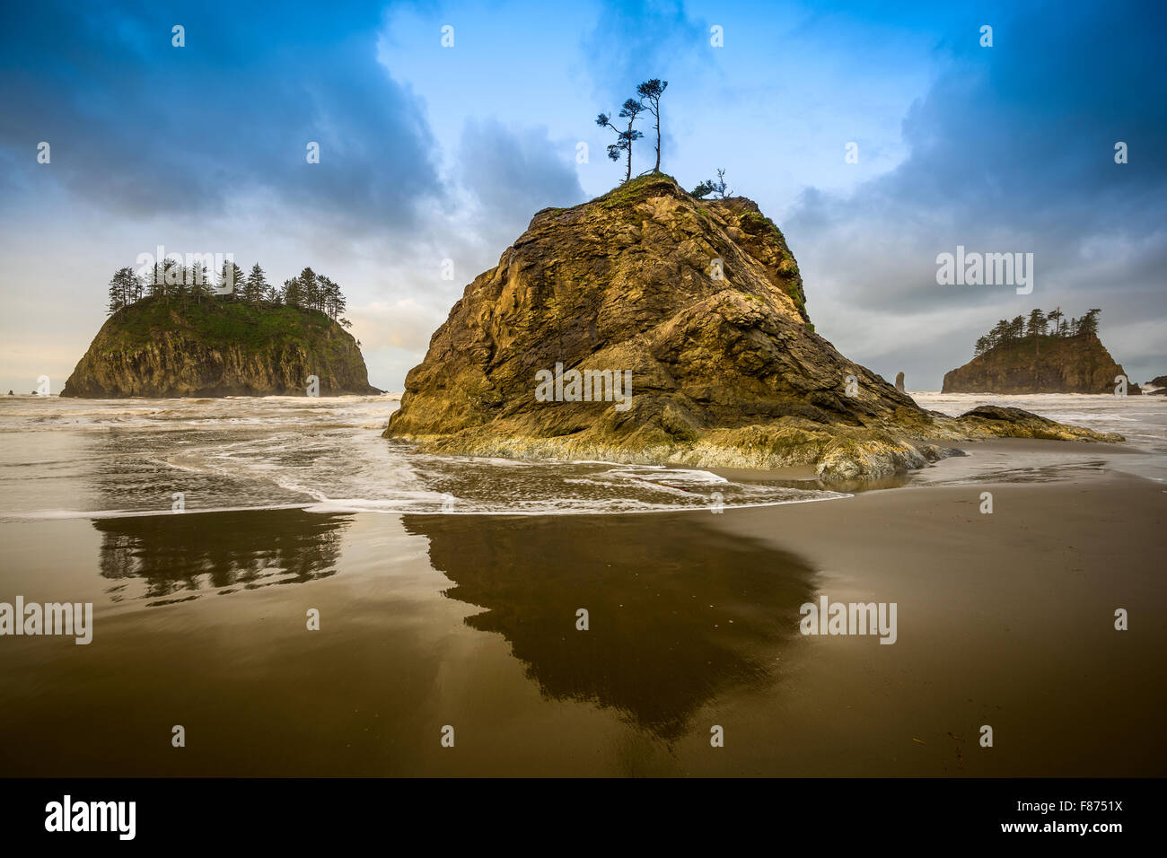 Second beach hi-res stock photography and images - Alamy