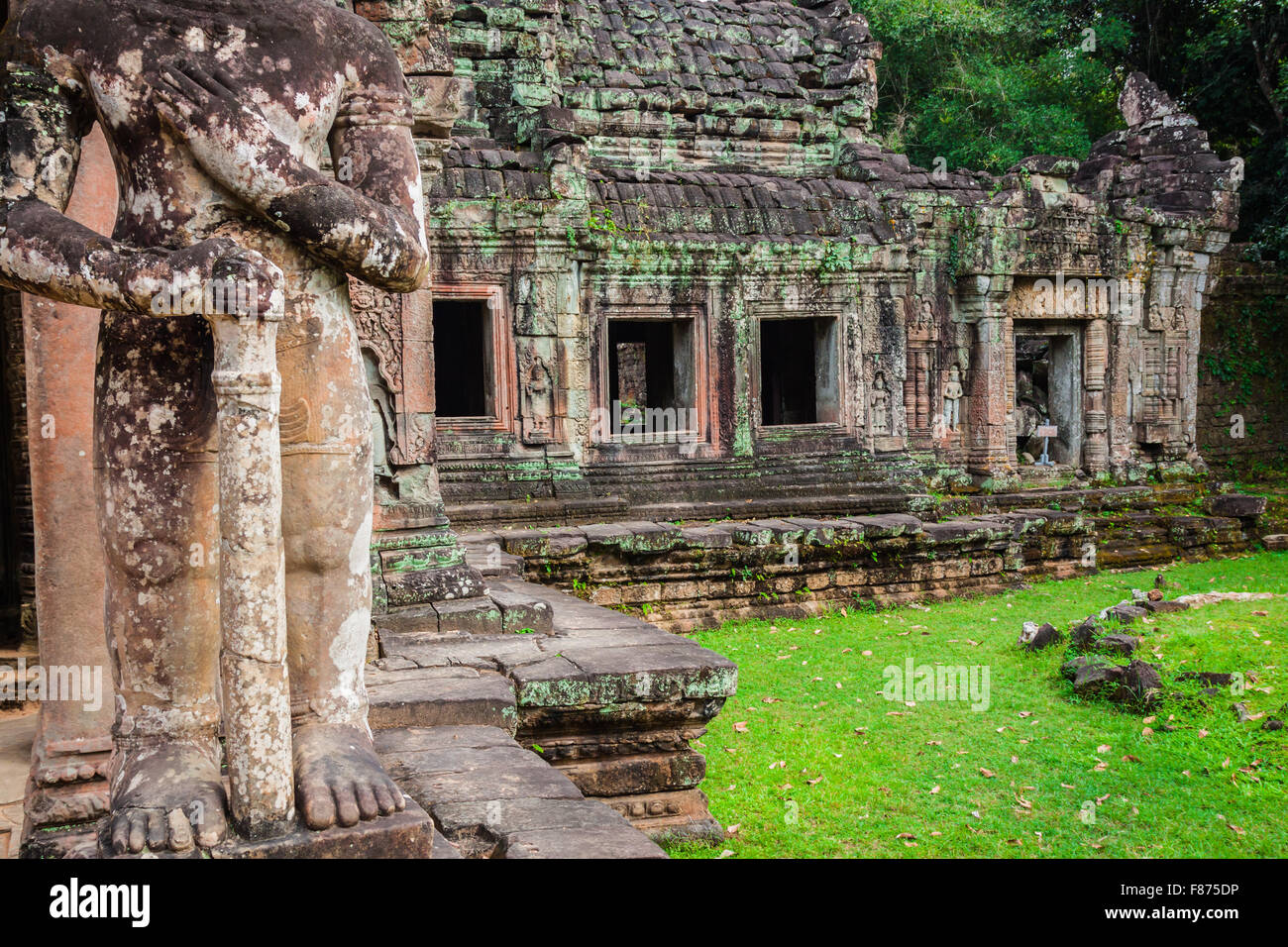 Angkor thom aerial hi-res stock photography and images - Alamy