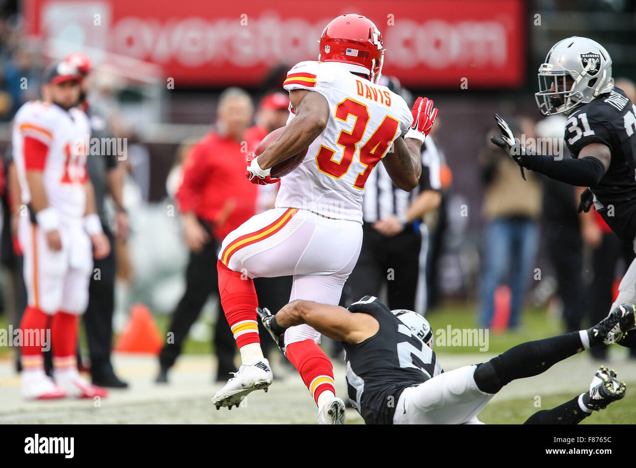 Oakland, California, USA. 6th December, 2015. Kansas City Chiefs ...