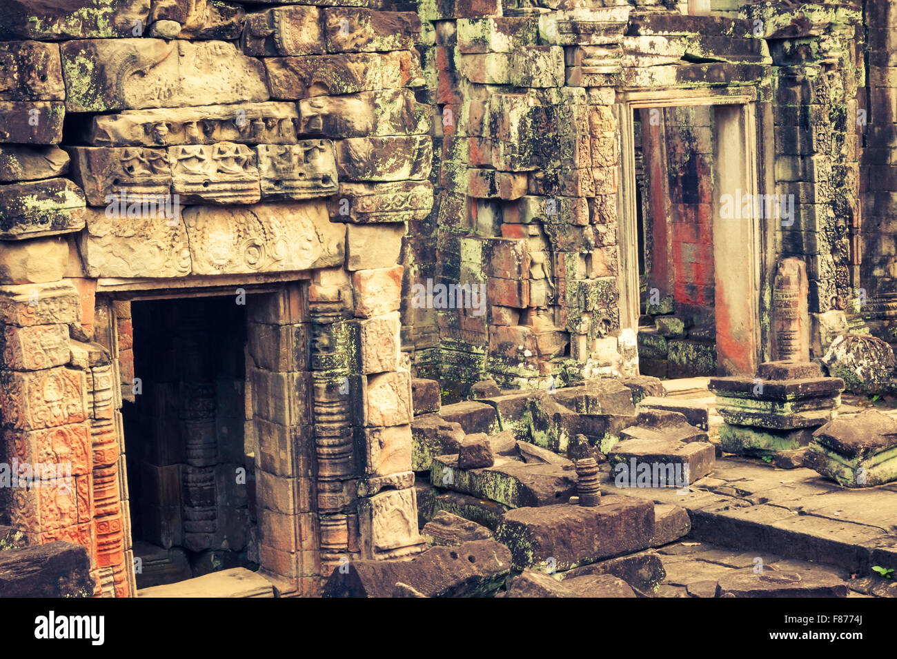 Angkor thom aerial hi-res stock photography and images - Alamy