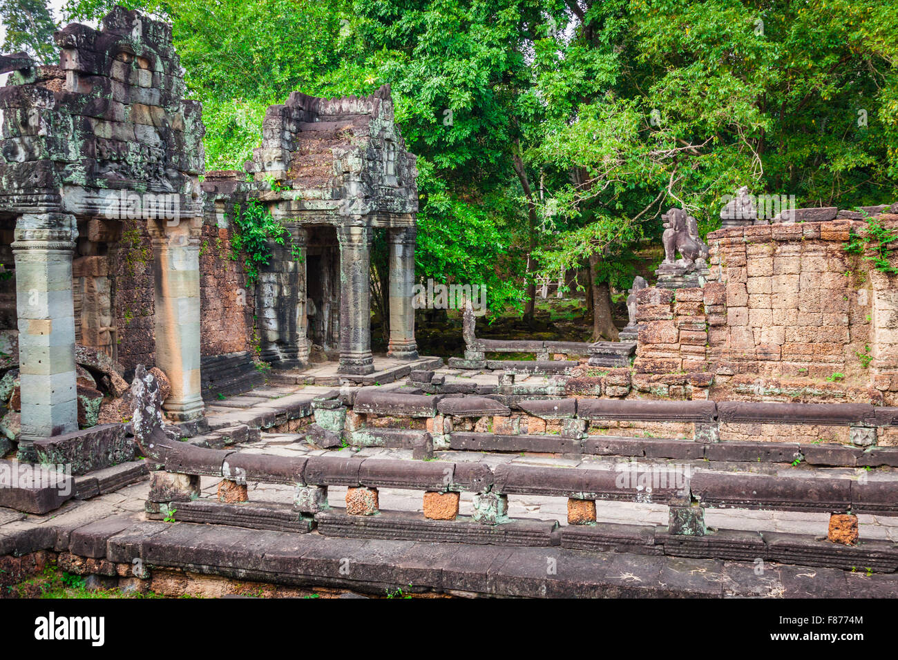 Angkor thom aerial hi-res stock photography and images - Alamy