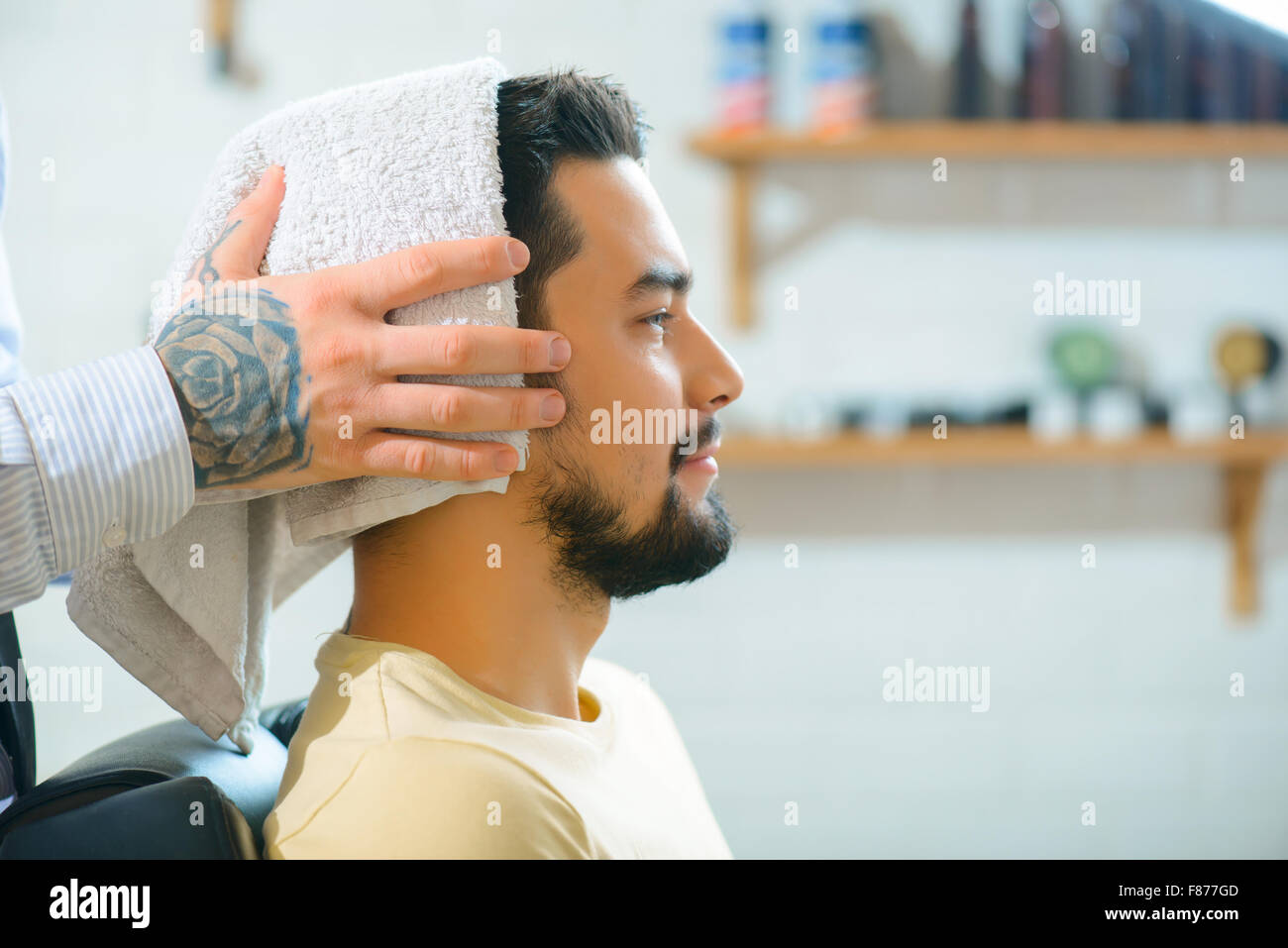Barber washing man hi-res stock photography and images - Alamy
