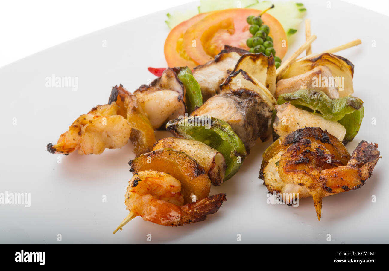 Seafood barbeque - shrimp, calamari, tuna Stock Photo - Alamy