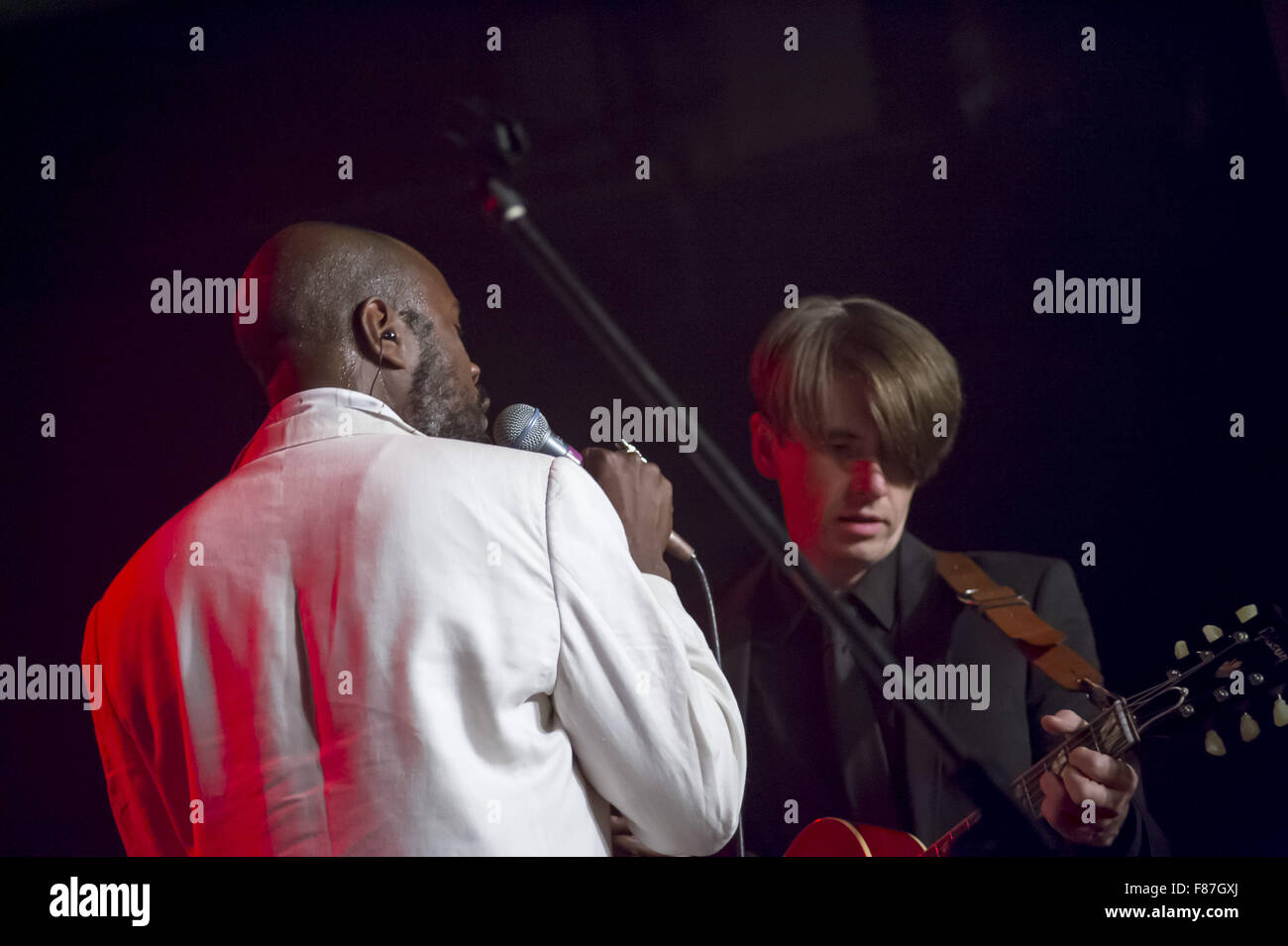 Bernard butler concert hi-res stock photography and images - Alamy