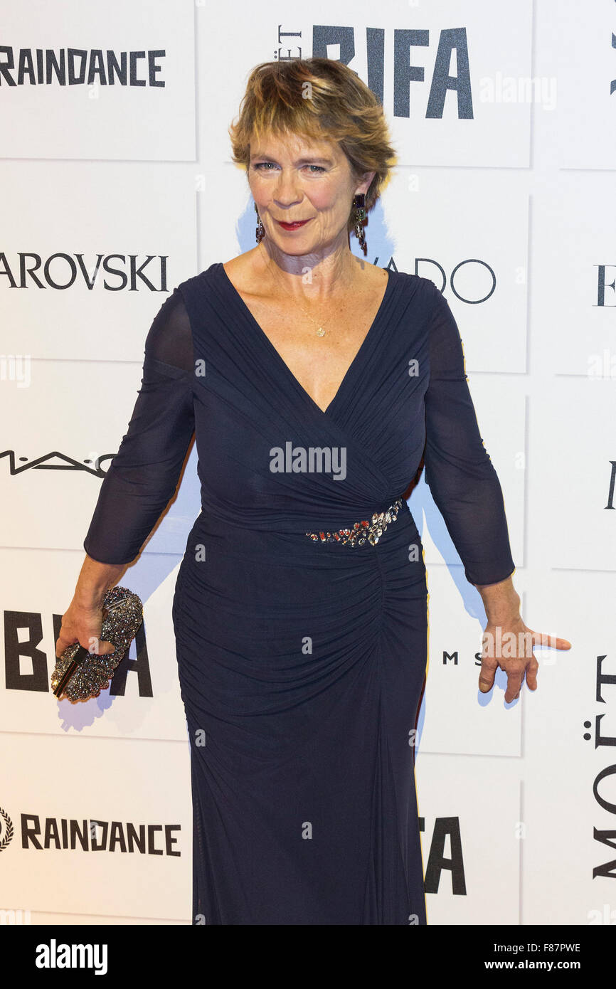 Actress celia imrie hi-res stock photography and images - Alamy