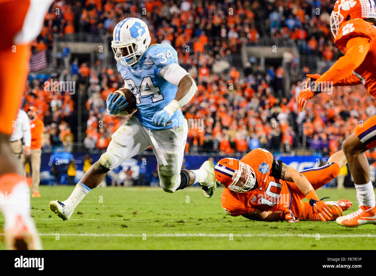 UNC running back Elijah Hood (34) during the ACC College Football ...