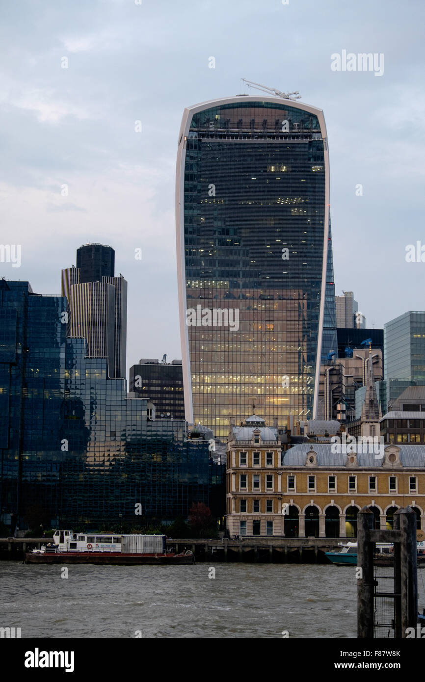 20 fenchurch street evening hi-res stock photography and images - Alamy