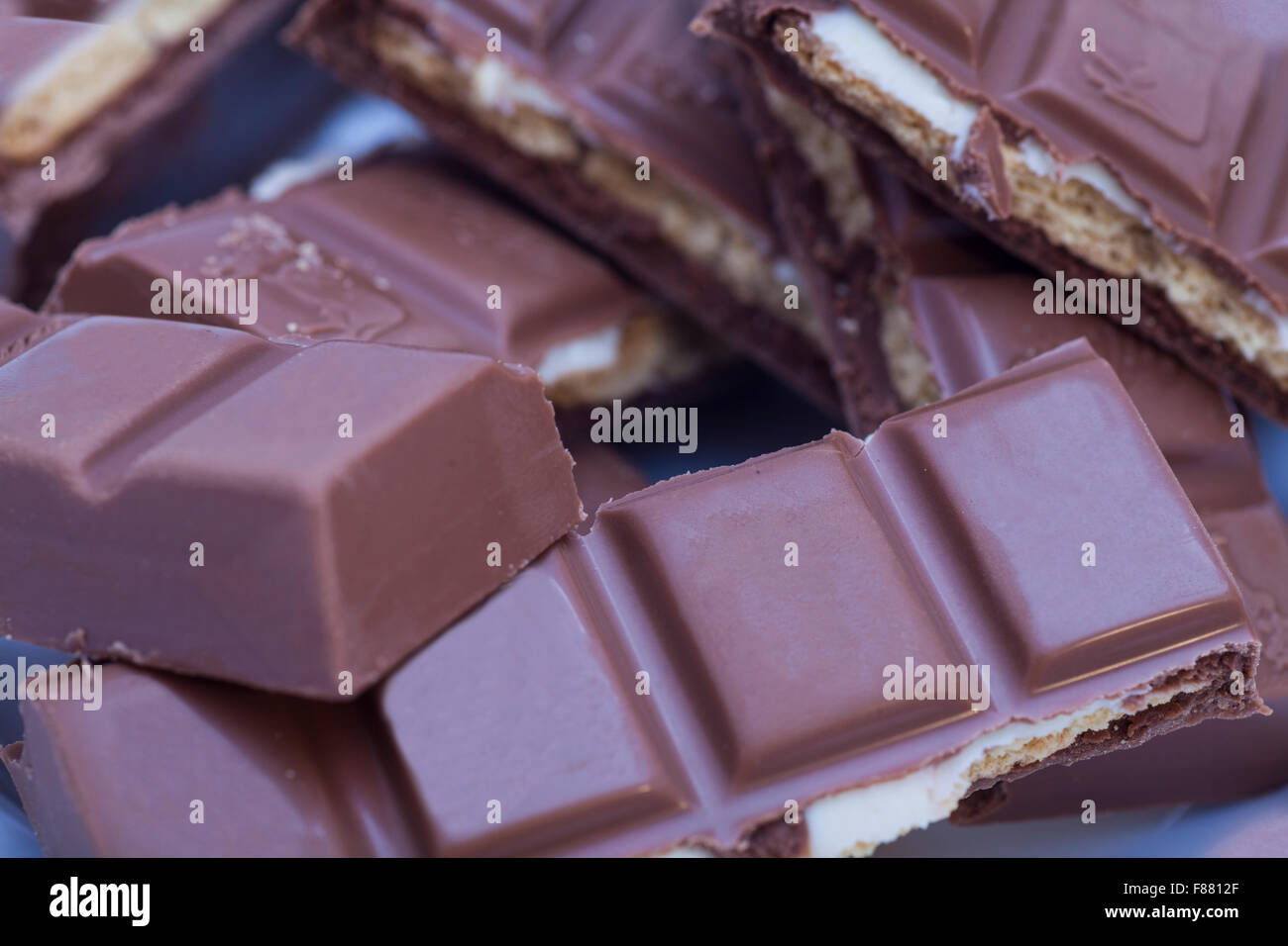 Chocolate bars background Stock Photo - Alamy
