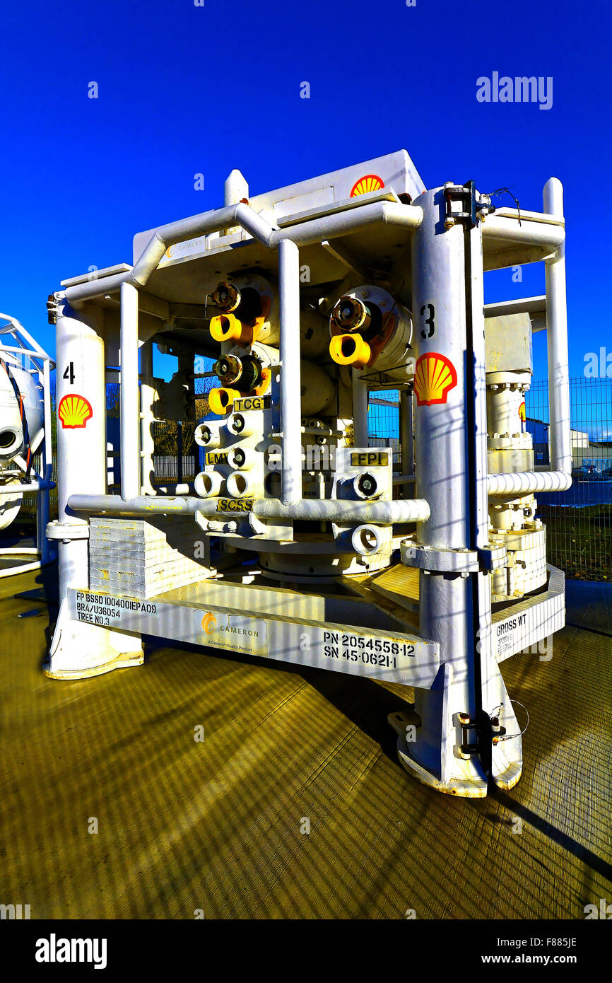 Subsea wellhead hi-res stock photography and images - Alamy