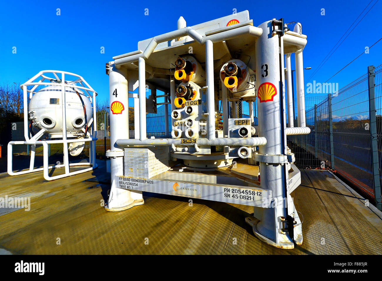 Cameron made deep sea oil well head connector and diving bell Stock ...