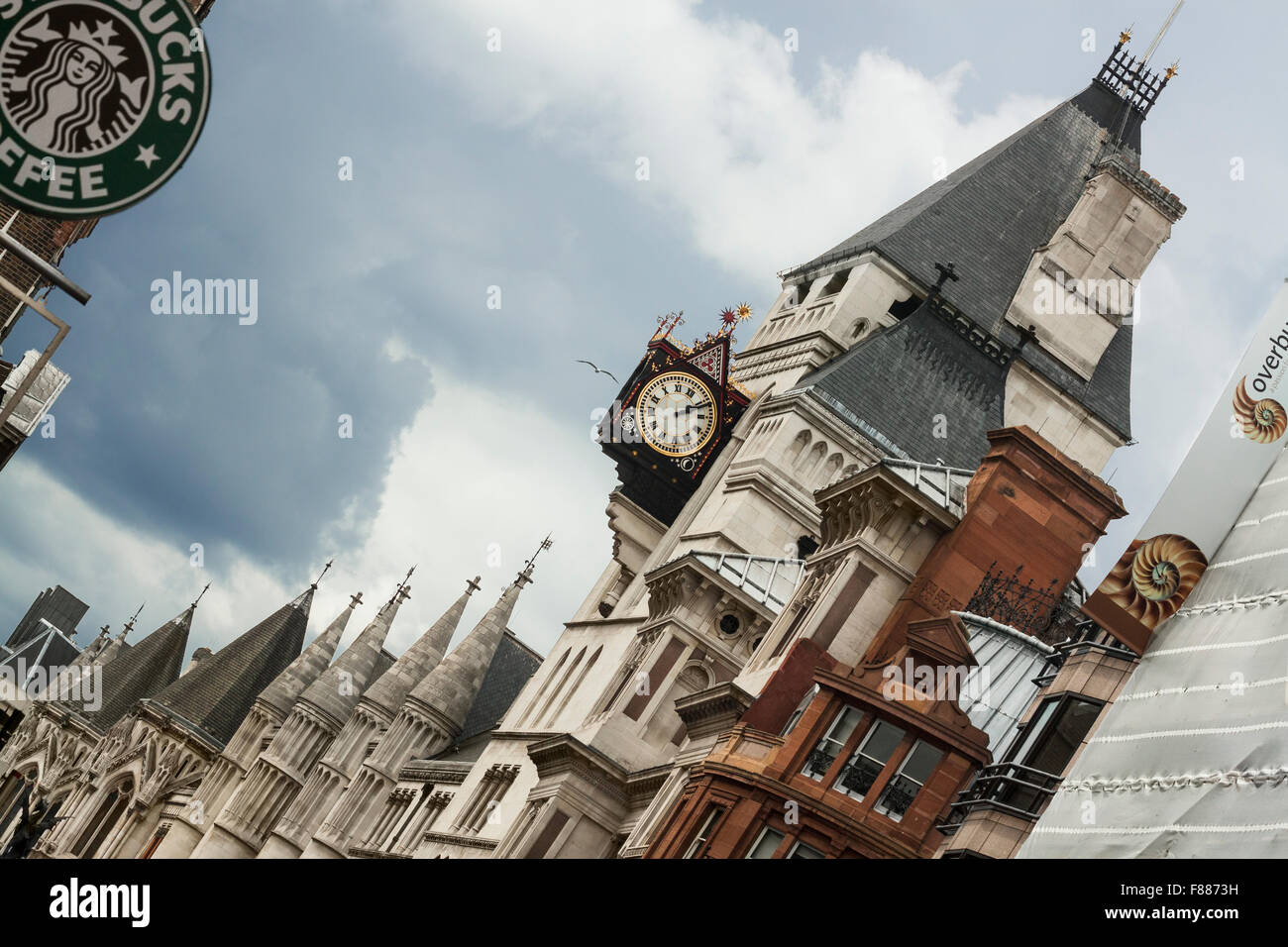 Clock at Royal Court of Justice in London, UK Stock Photo - Alamy