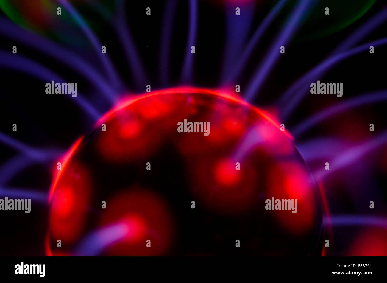 Tesla coil arc discharge hi-res stock photography and images - Alamy