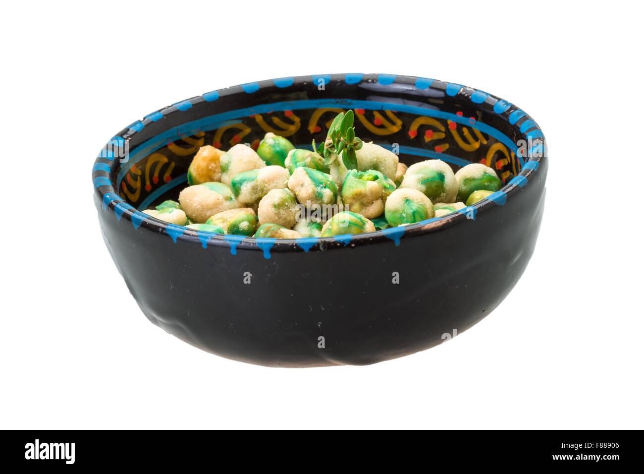 Crispy green peas isolated Stock Photo - Alamy