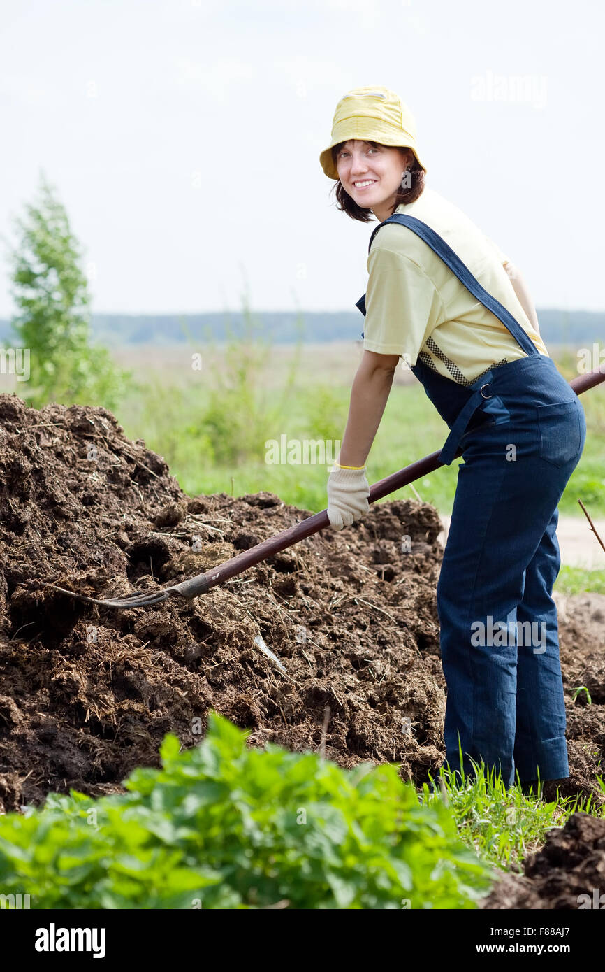 Animal manure hi-res stock photography and images - Alamy