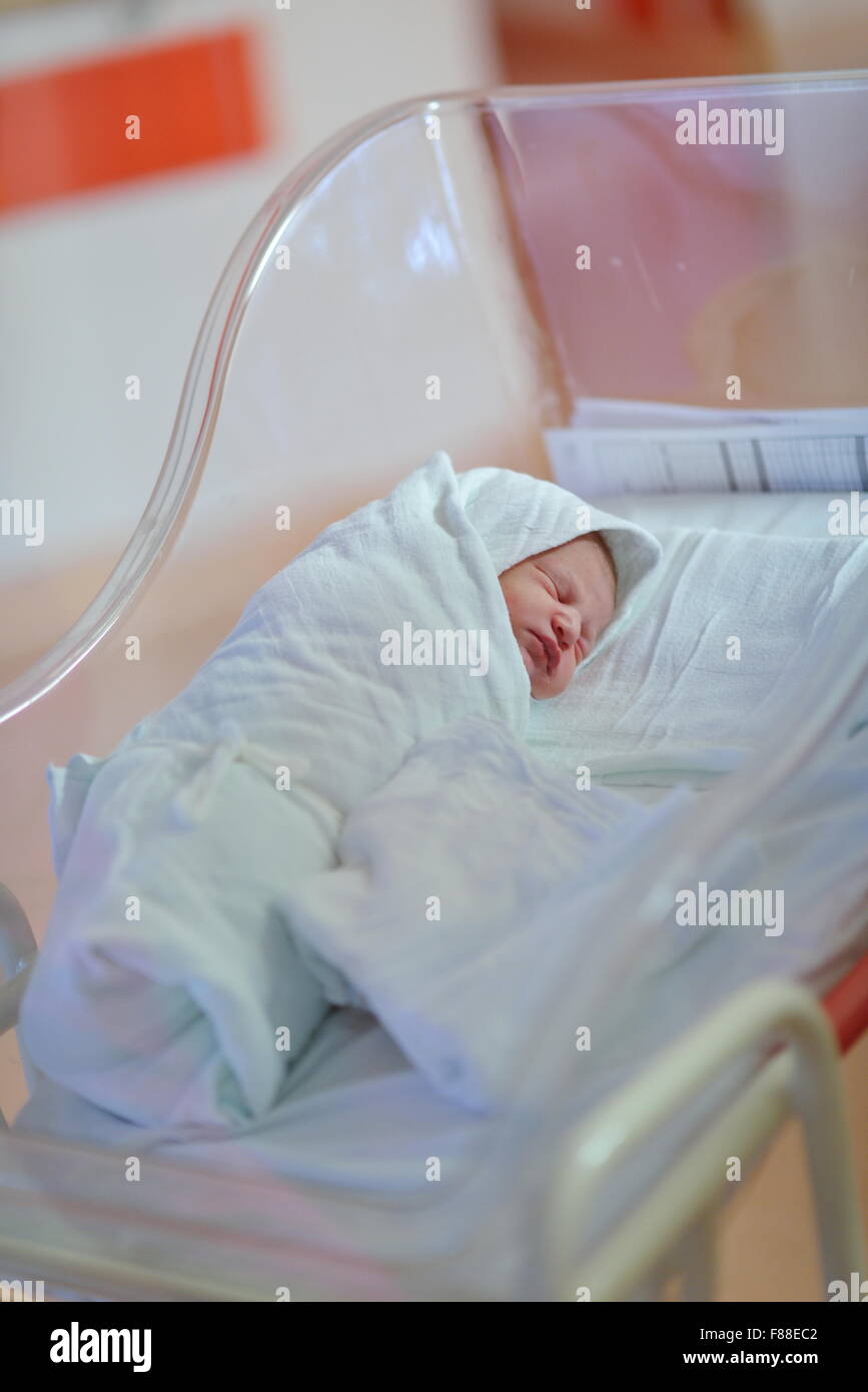 cute healthy new born baby portrait in hospital Stock Photo - Alamy