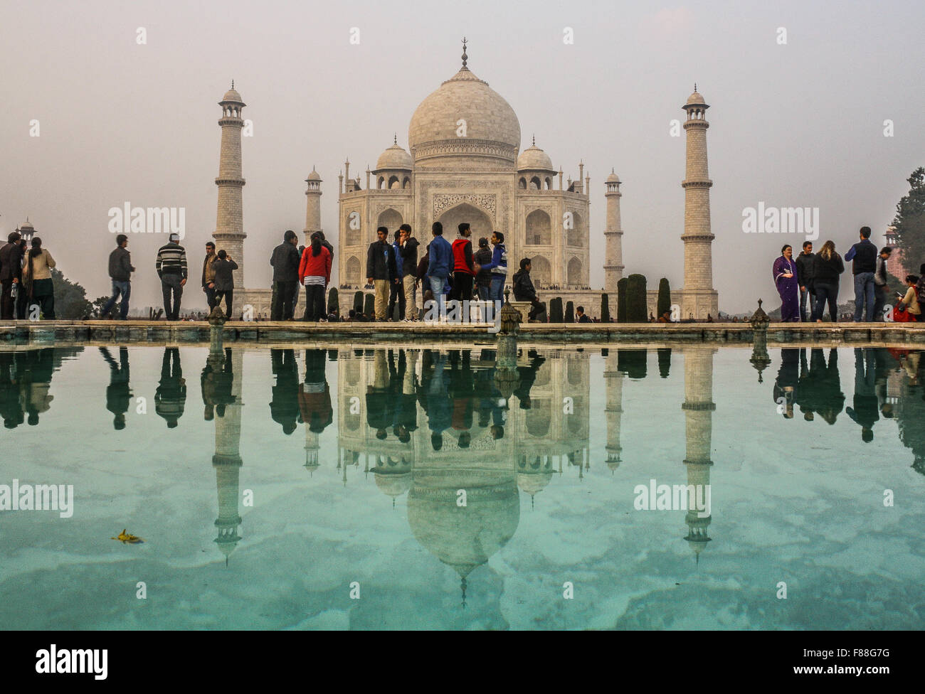 Taj mahal architektur hi-res stock photography and images - Alamy