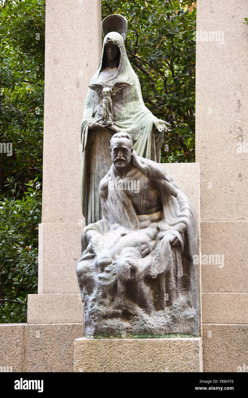 Detail of the Memorial Monument for Ruperto Chapi, in Retiro Park ...