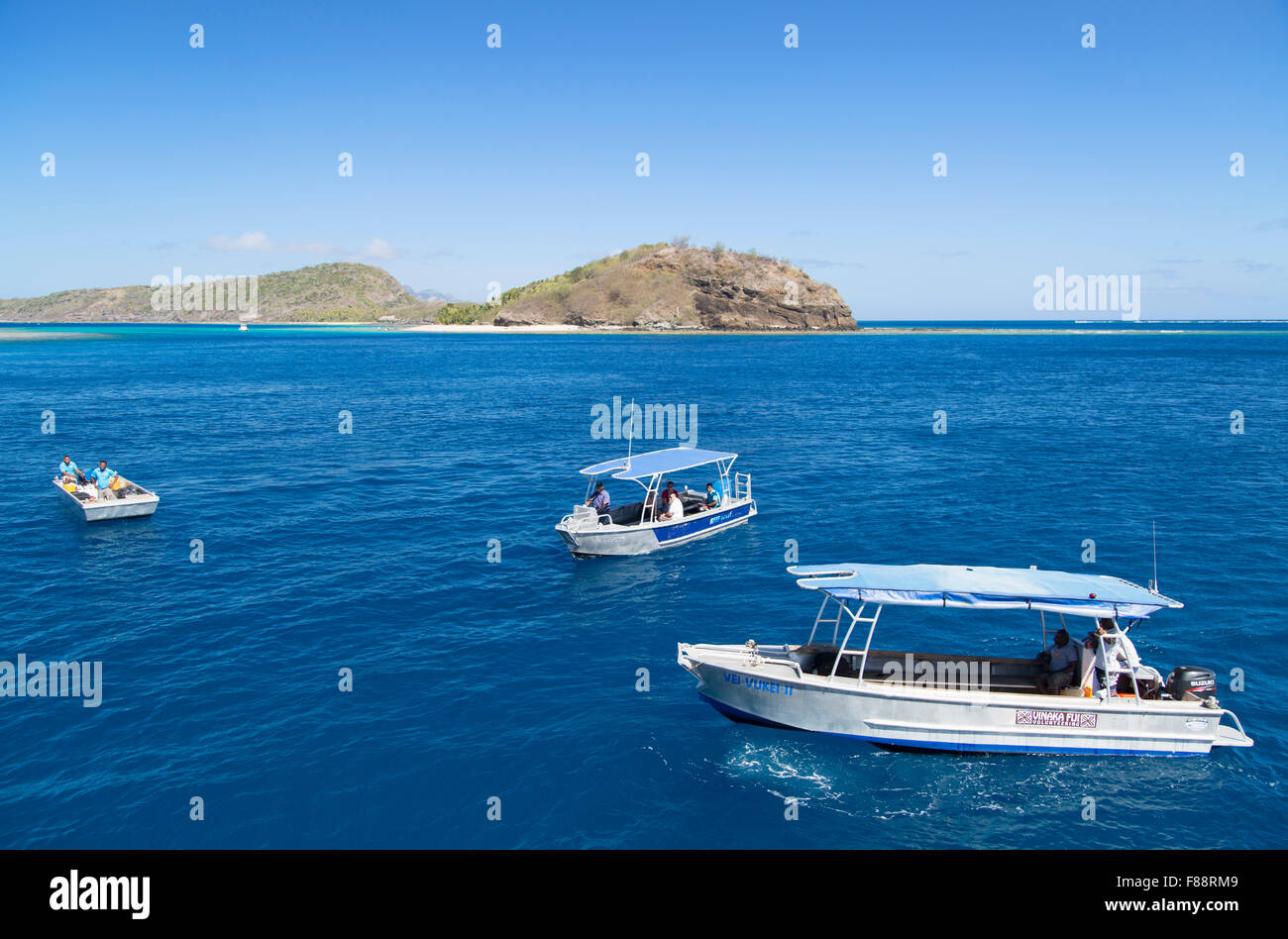 Nanuya island resort hi-res stock photography and images - Alamy