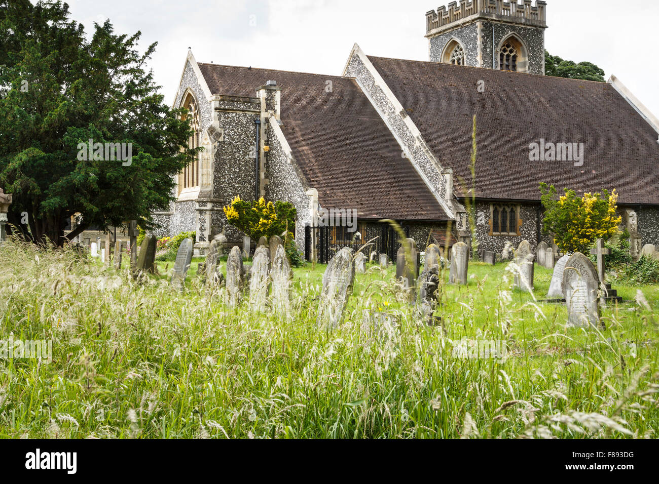 Uk cemetery chapels hi-res stock photography and images - Alamy
