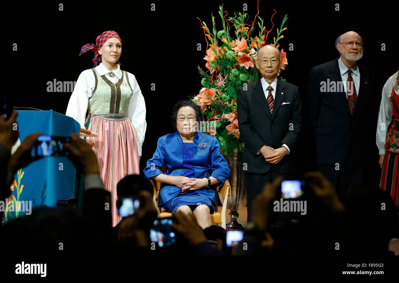 Tu youyou nobel hi-res stock photography and images - Alamy