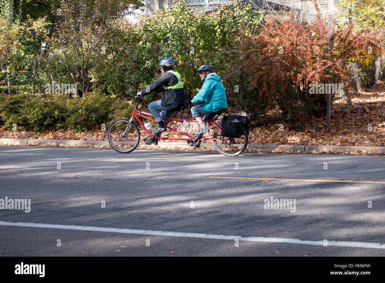 Bicycle built for two hi-res stock photography and images - Alamy