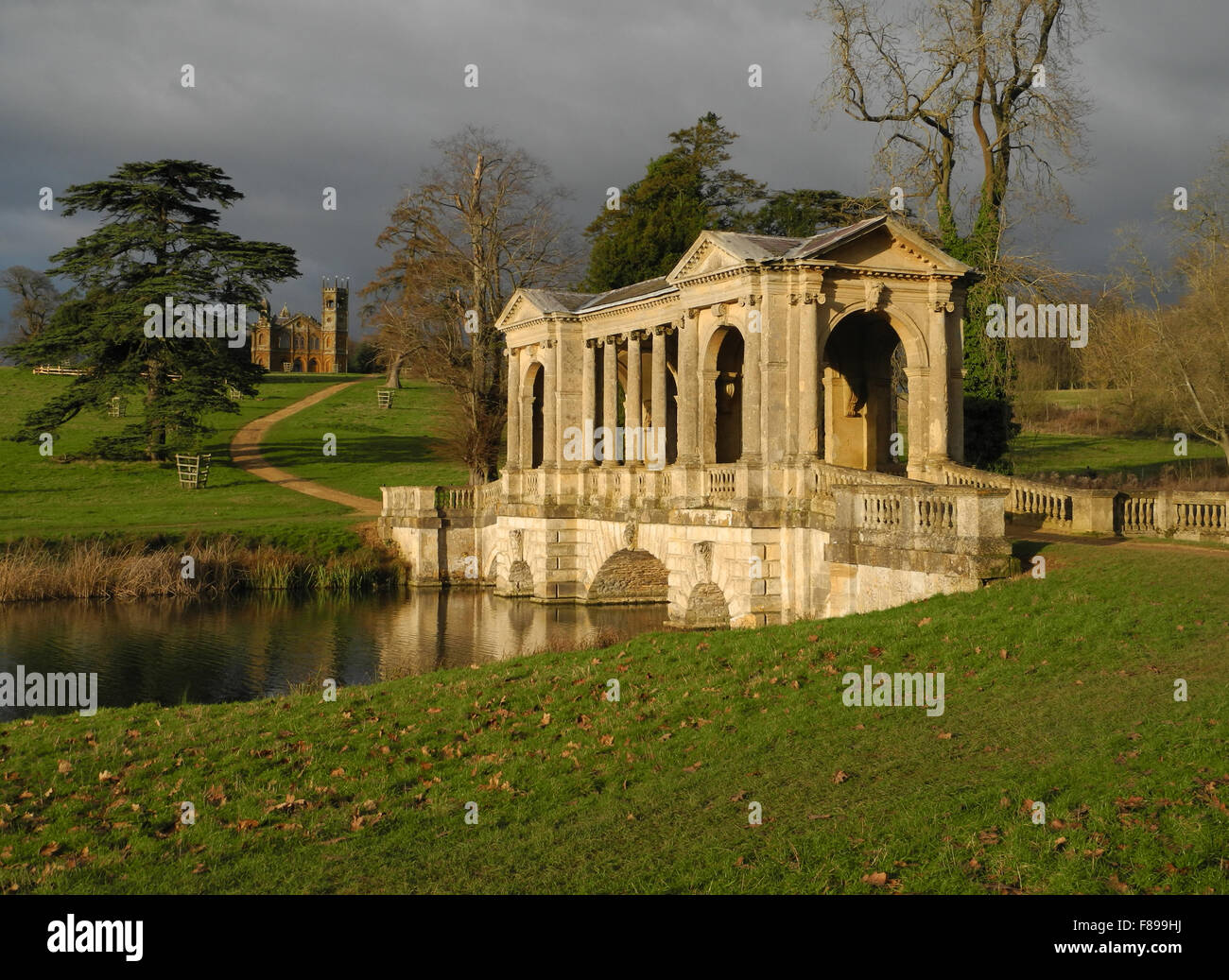 Palladian bridge hi-res stock photography and images - Alamy