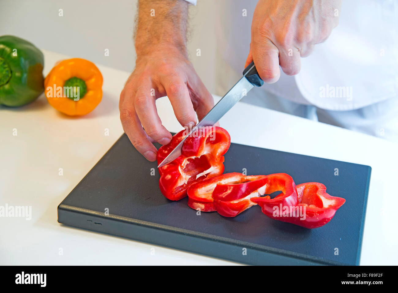 Cuchillo profesional hi-res stock photography and images - Alamy