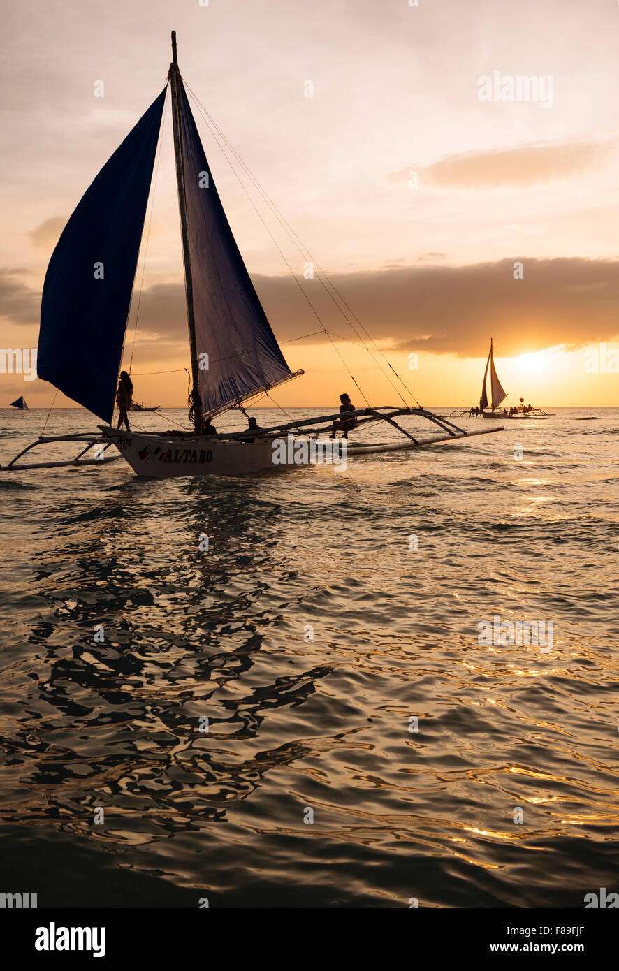 Paraw boats hi-res stock photography and images - Alamy