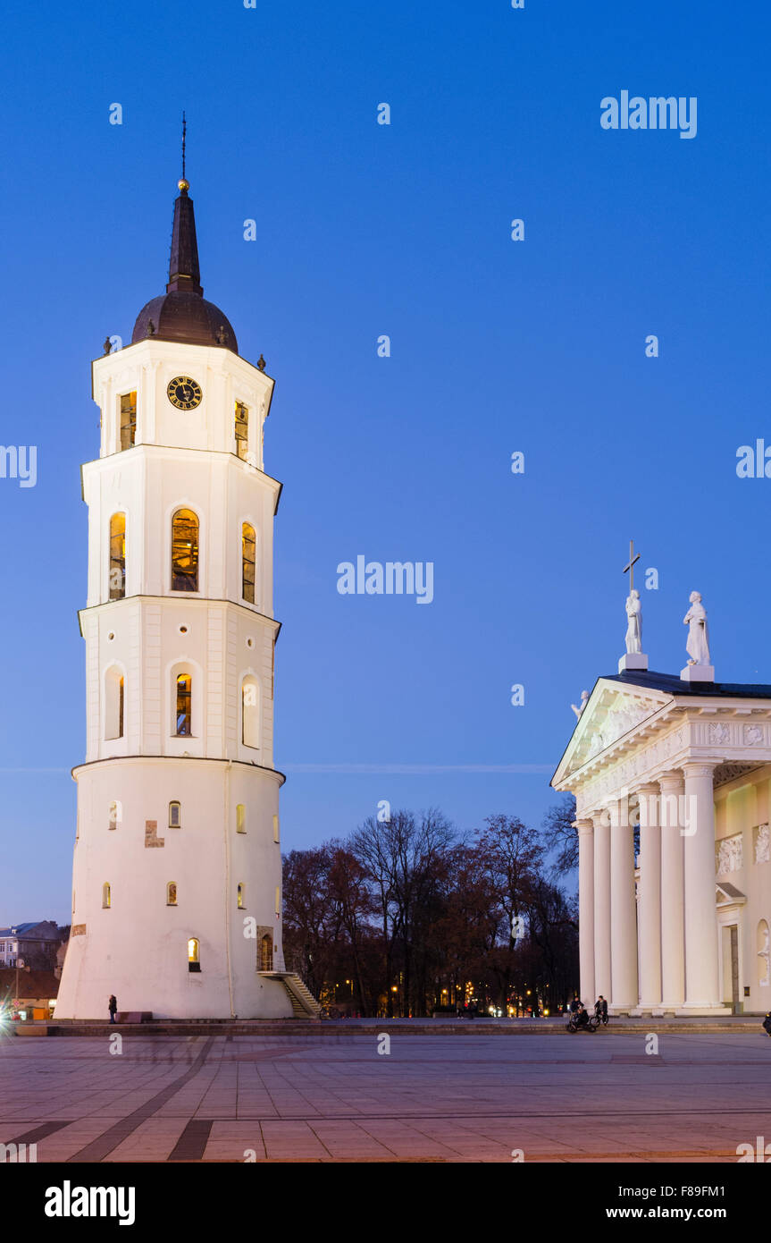 Cathedral square vilnius hi-res stock photography and images - Alamy