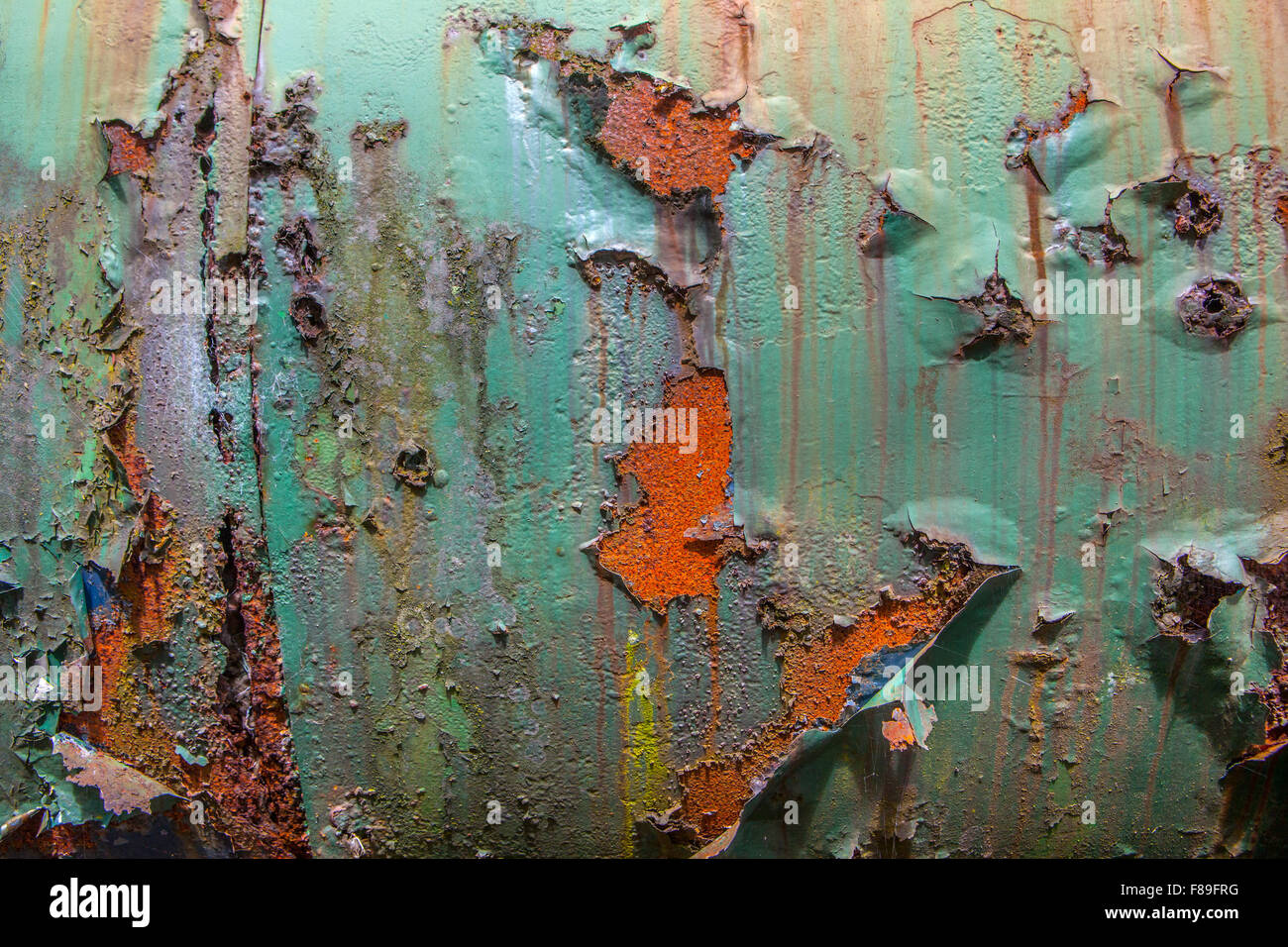 Flaking metal hi-res stock photography and images - Alamy