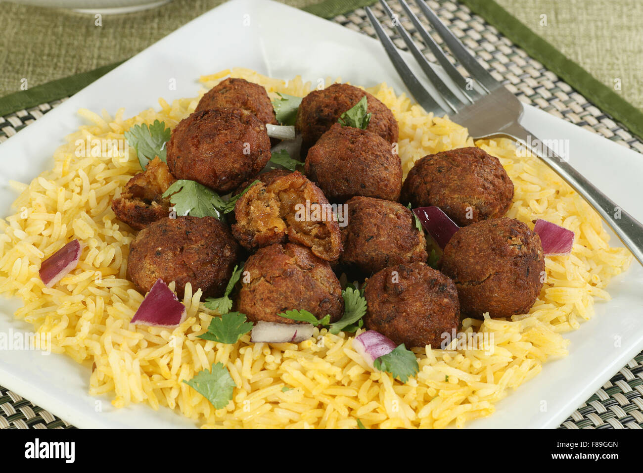 Falafels hi-res stock photography and images - Alamy