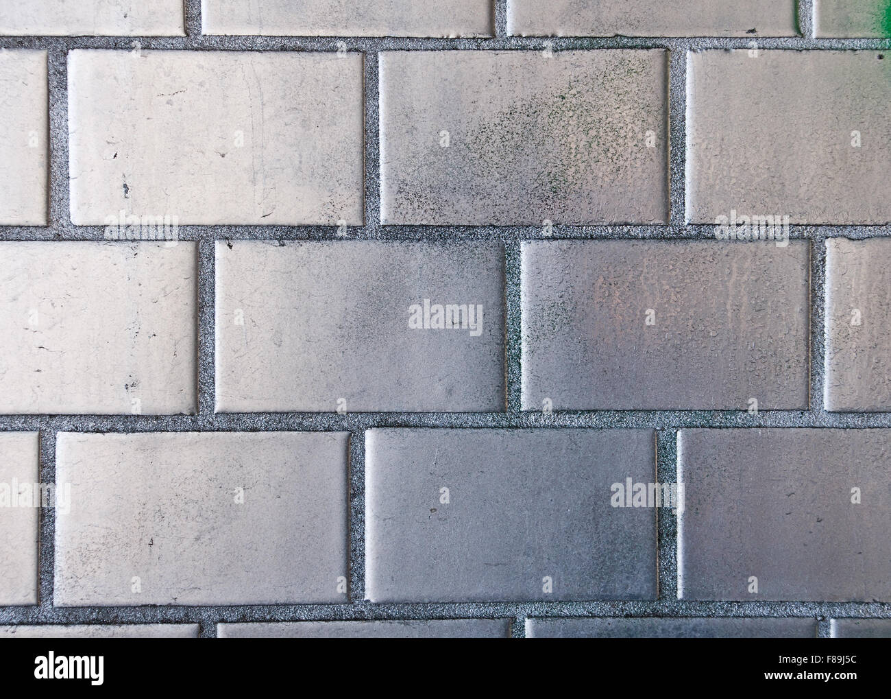 Silver painted bricks hi-res stock photography and images - Alamy