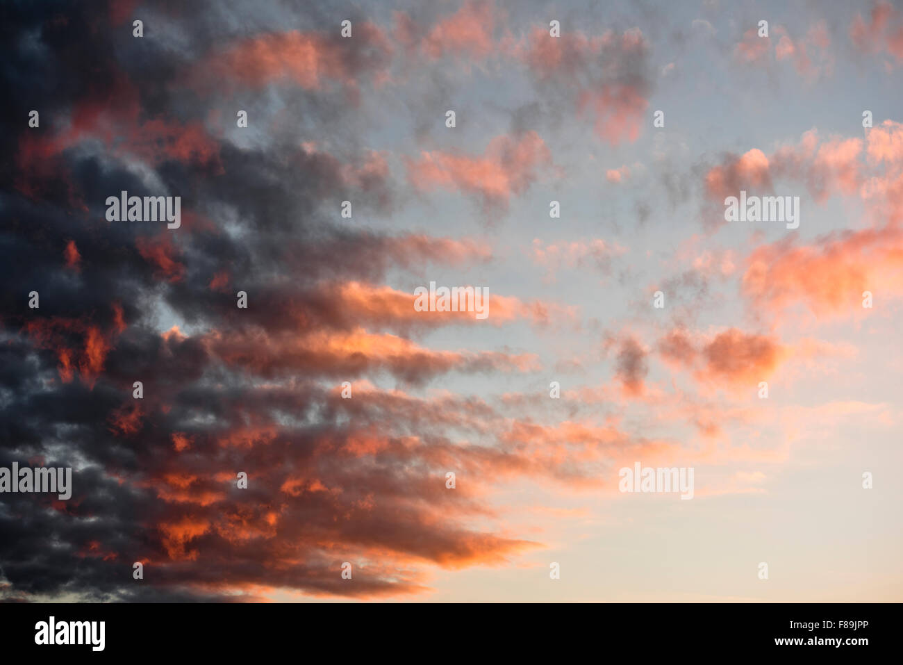 Red clouds hi-res stock photography and images - Alamy