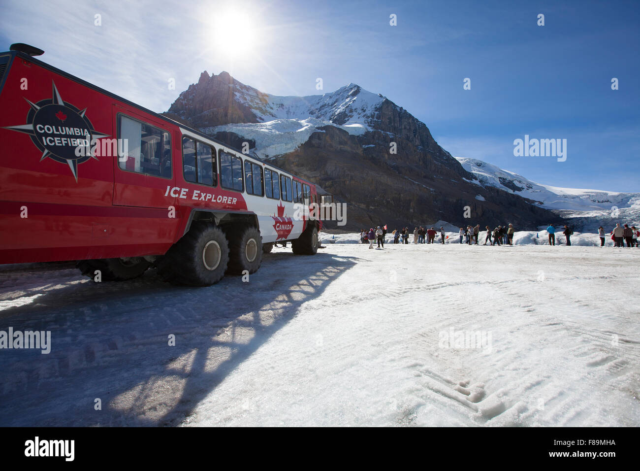 Canada ice explorer hi-res stock photography and images - Alamy