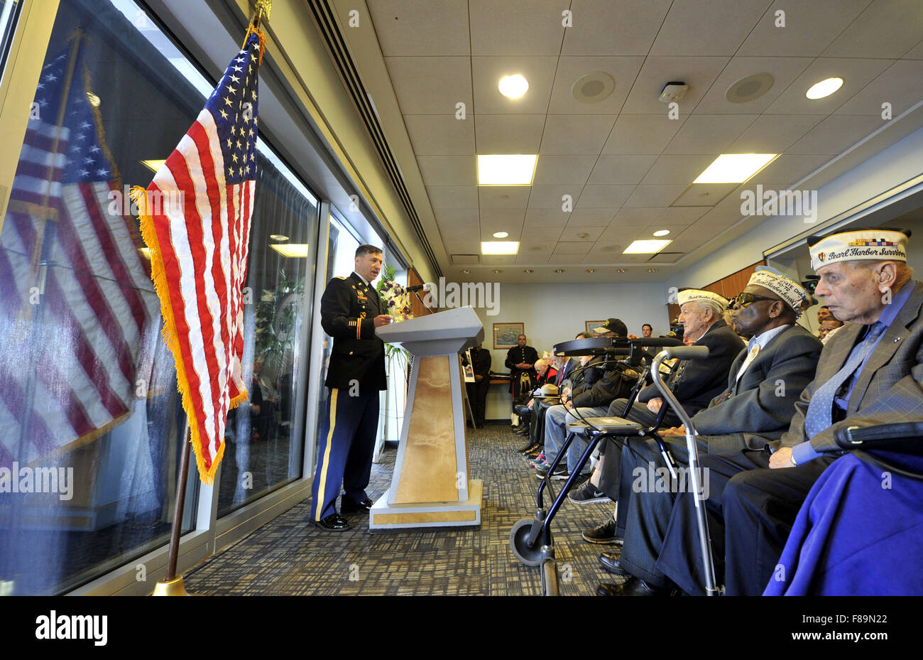 Pearl harbor attack survivors hi-res stock photography and images - Alamy