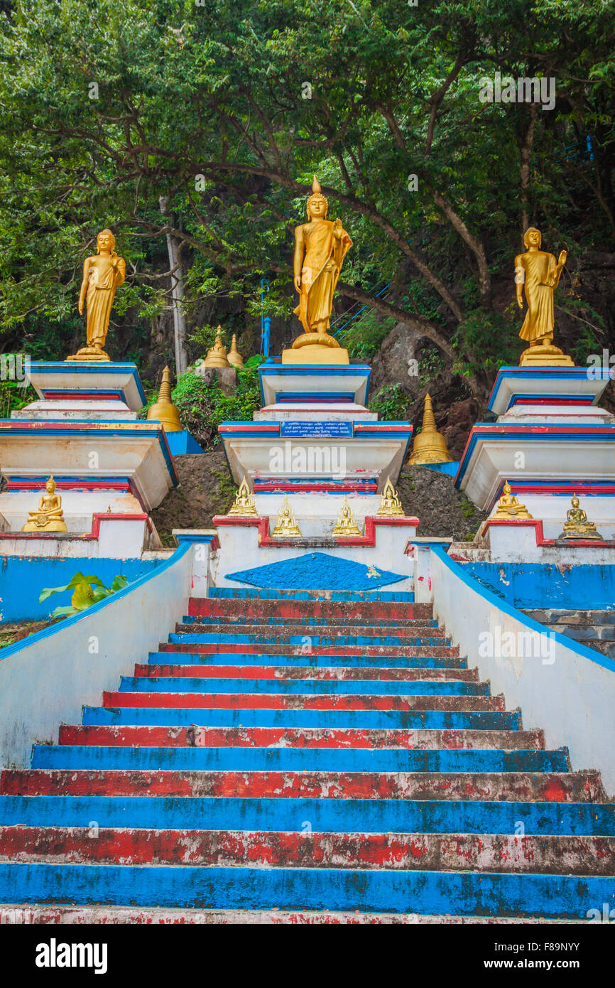 Start of stairs to the top of Tiger Cave Temple. 1237 step to top ...