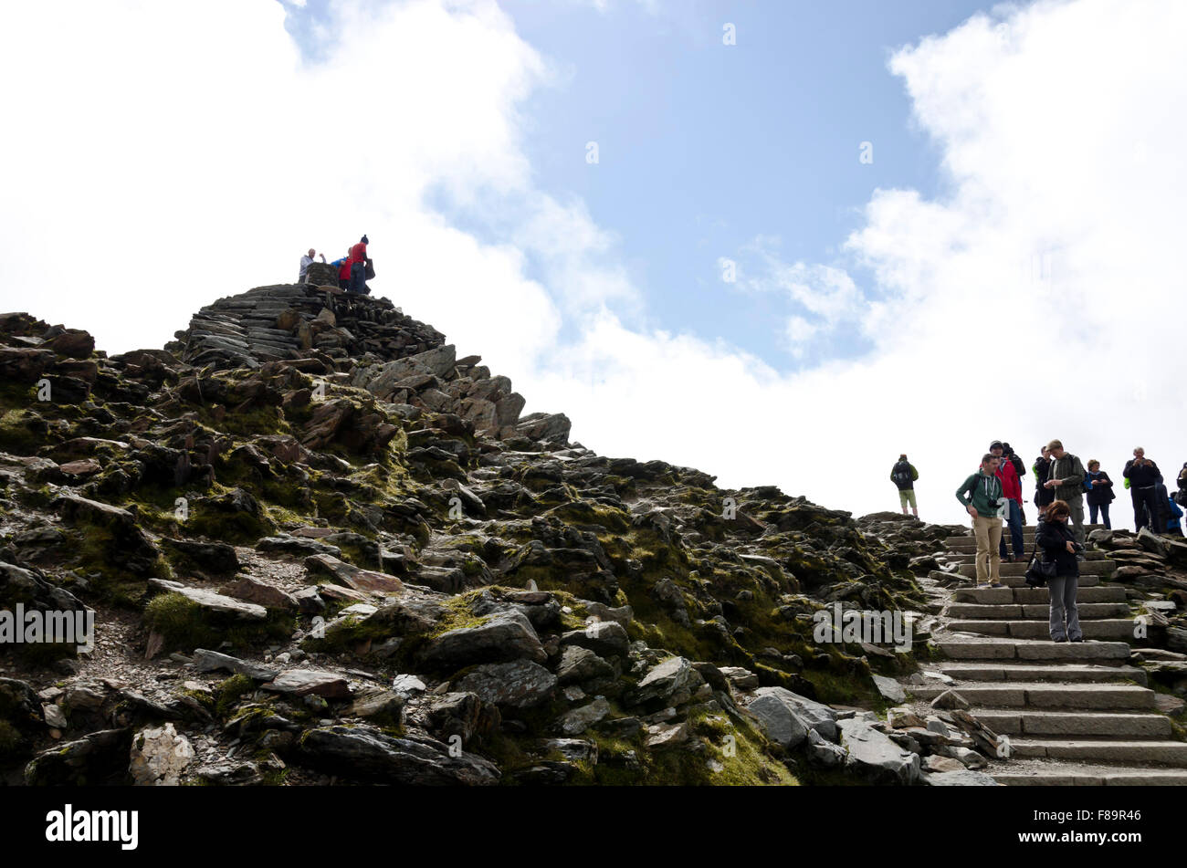 The summit of Mount Snowdon in North Wales Stock Photo - Alamy