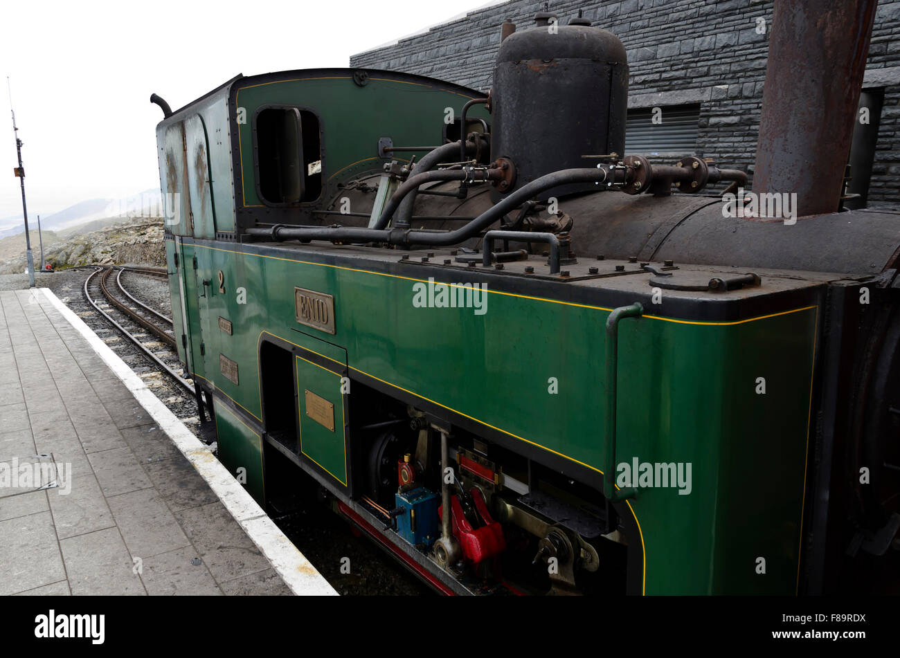 Steam locomotive at the upper station of the Snowdon Mountain Railway ...