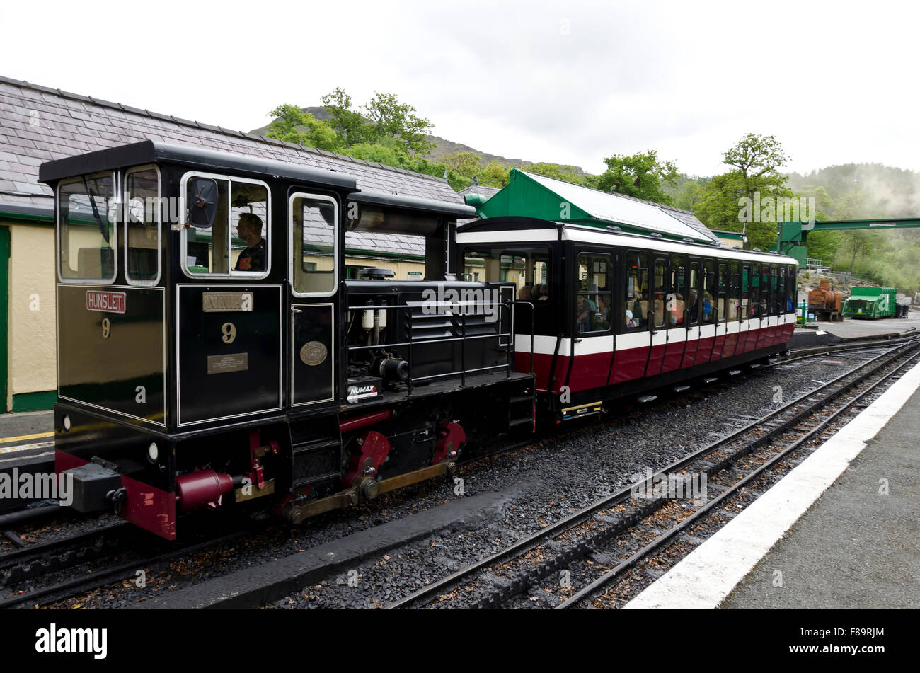 Snowdon mountain diesel locomotive hi-res stock photography and images - Alamy