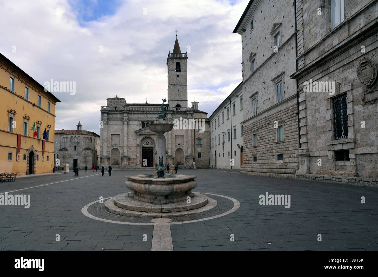 St emidio hi-res stock photography and images - Alamy
