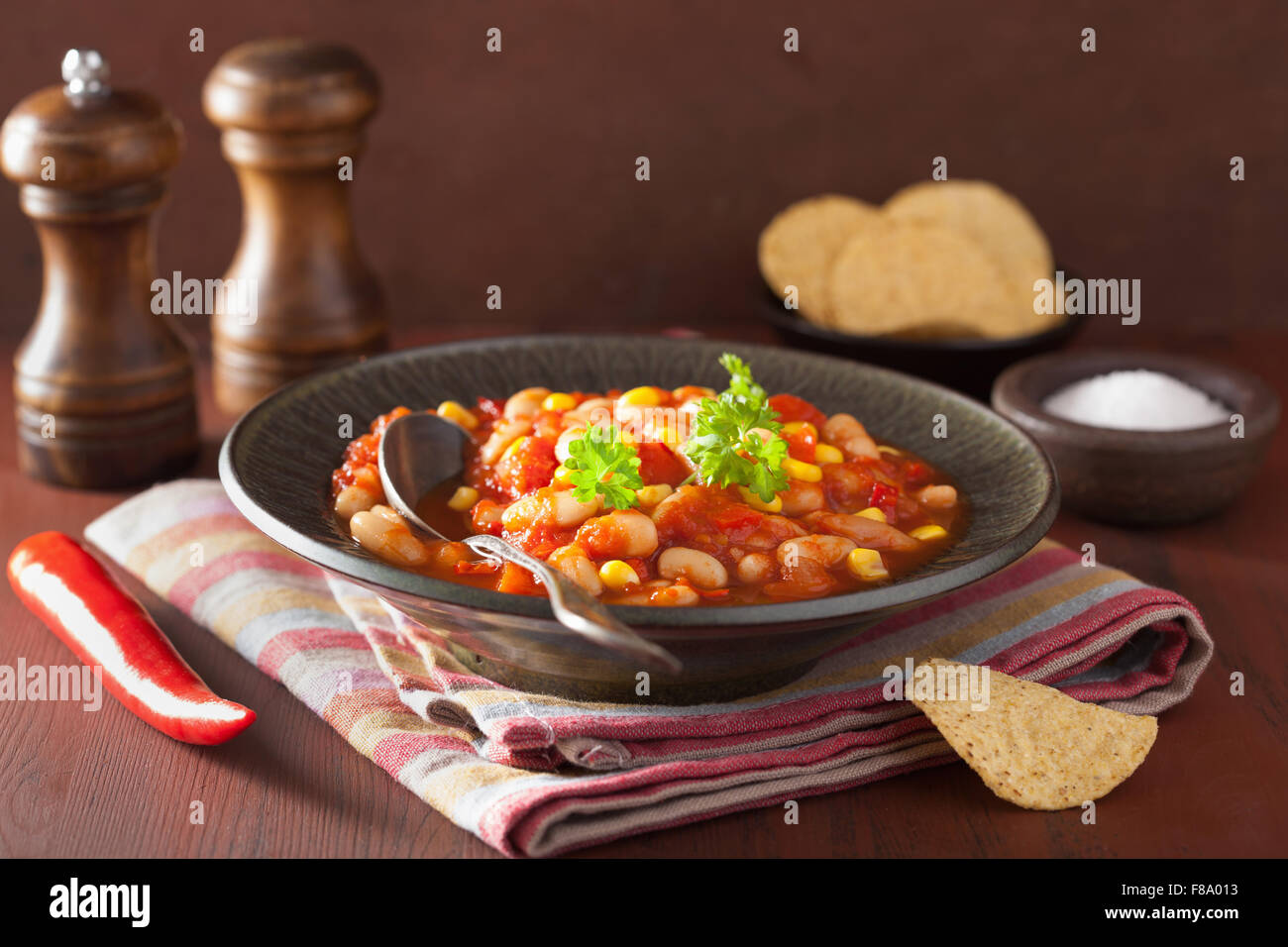mexican veggie chilli in plate Stock Photo - Alamy