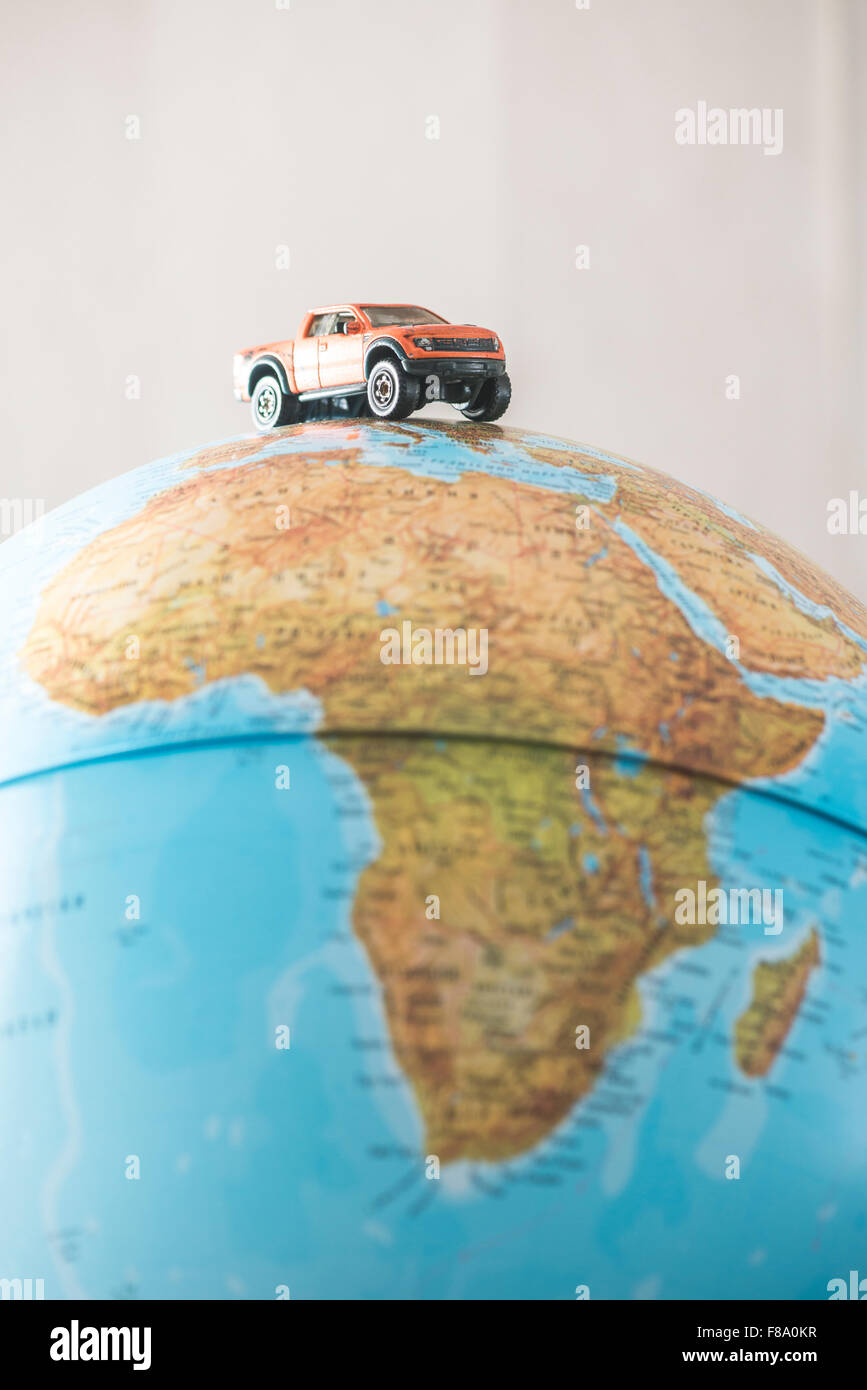 Truck on road world map hi-res stock photography and images - Alamy
