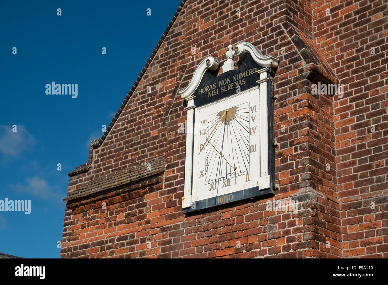 Wall Mounted Sundial High Resolution Stock Photography and Images - Alamy